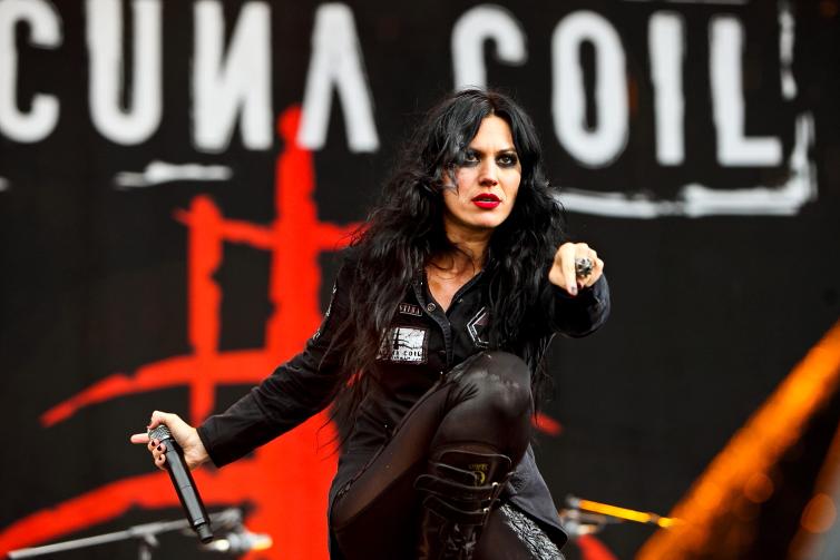 Lacuna Coil in concerto - Foto 1 di 16