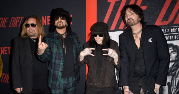 Mötley Crüe, Nikki Sixx torna a parlare di un ipotetico sequel di The Dirt: "Sembra noioso"