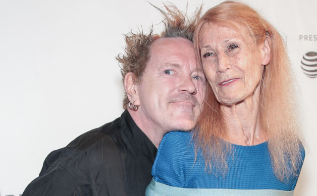 John Lydon, addio all'amata moglie Nora Forster. Aveva 80 anni ed era ...